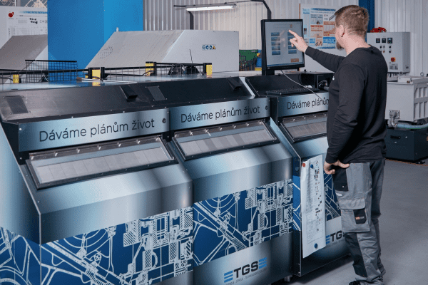 TGS - nástroje - stroje - technologické služby - Dáváme plánům život ...